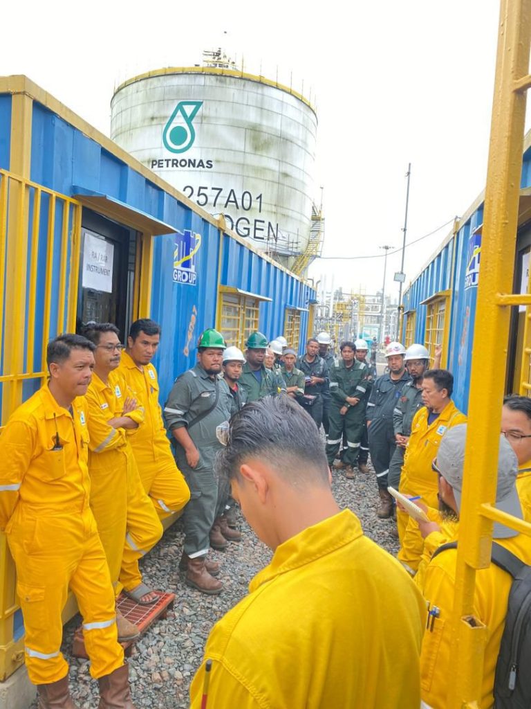 Corporate Creative Landing - Front Tech Engineering